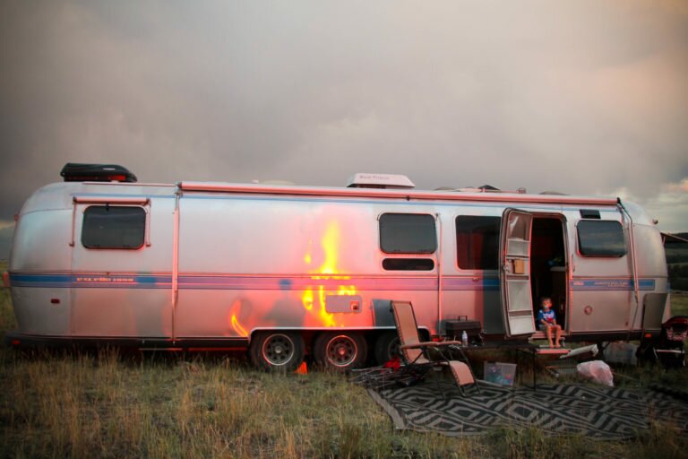 Newschool Nomads – A family on the road living fulltime in an RV.